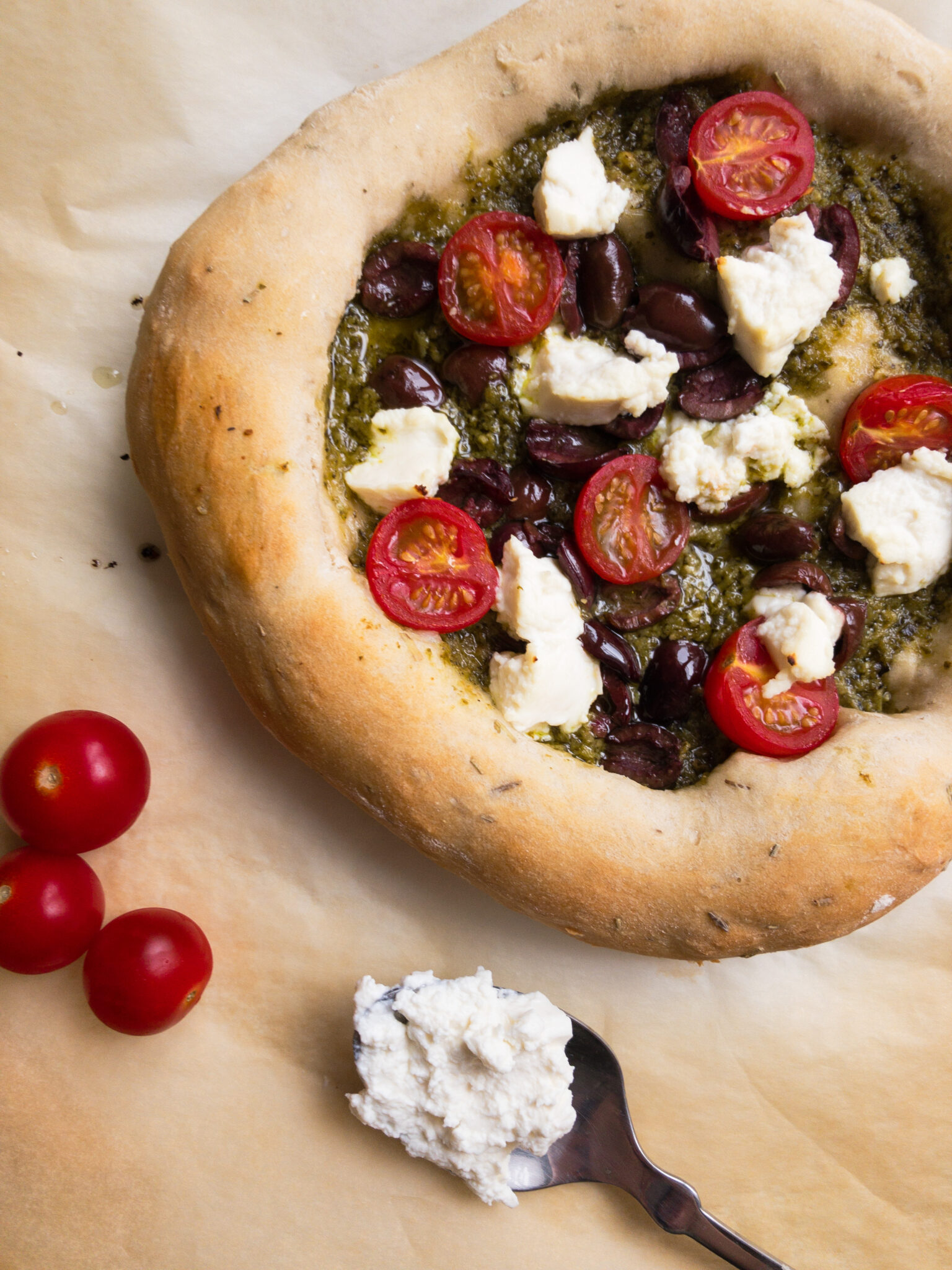 Pizza auf zwei Arten mit selbstgemachtem Teig – Rezepte | Foodblog ...
